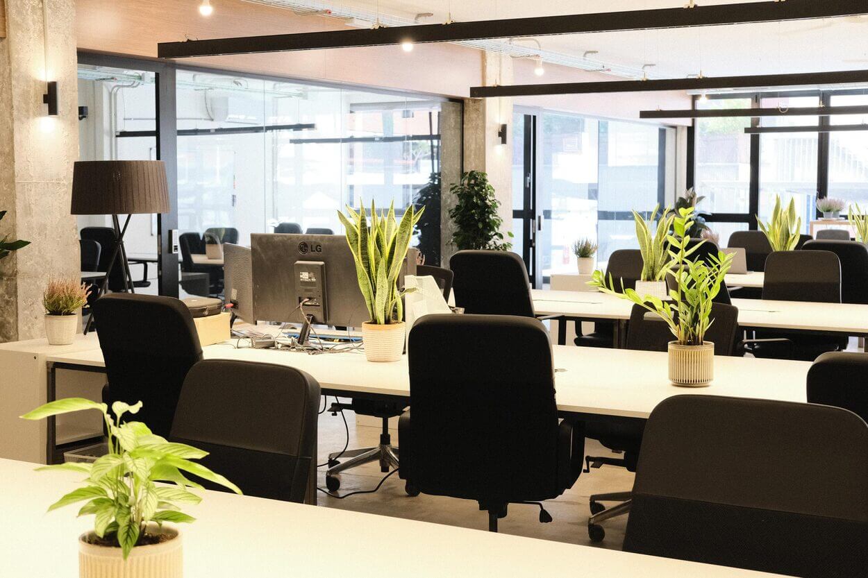 MOB MOB Sants | Offices Finder